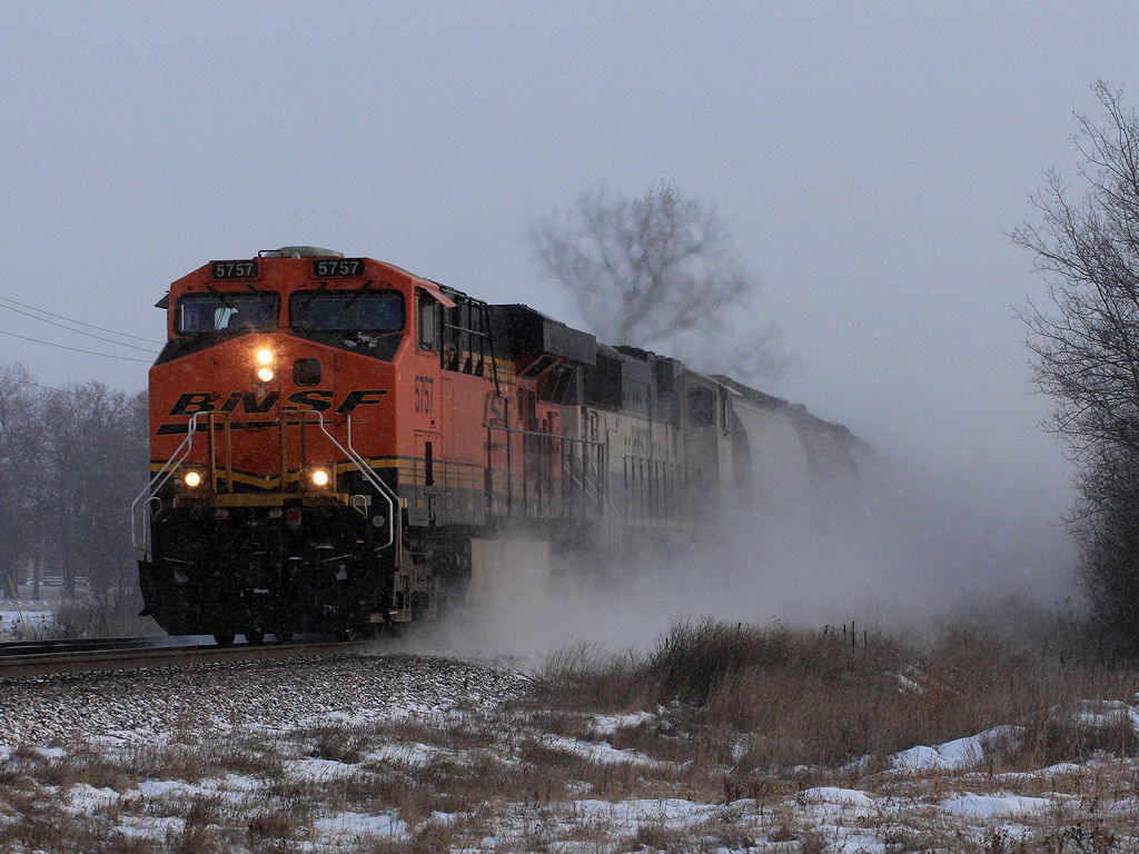 BNSF 5757